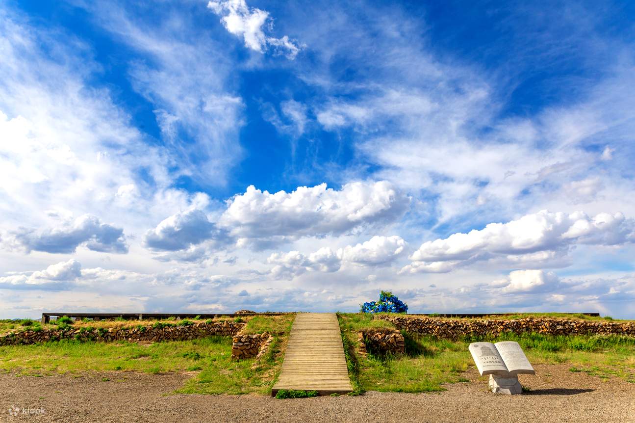 2-Day Tour to Yuan Shangdu Ruins and Huizong Temple in Duolun, Inner ...