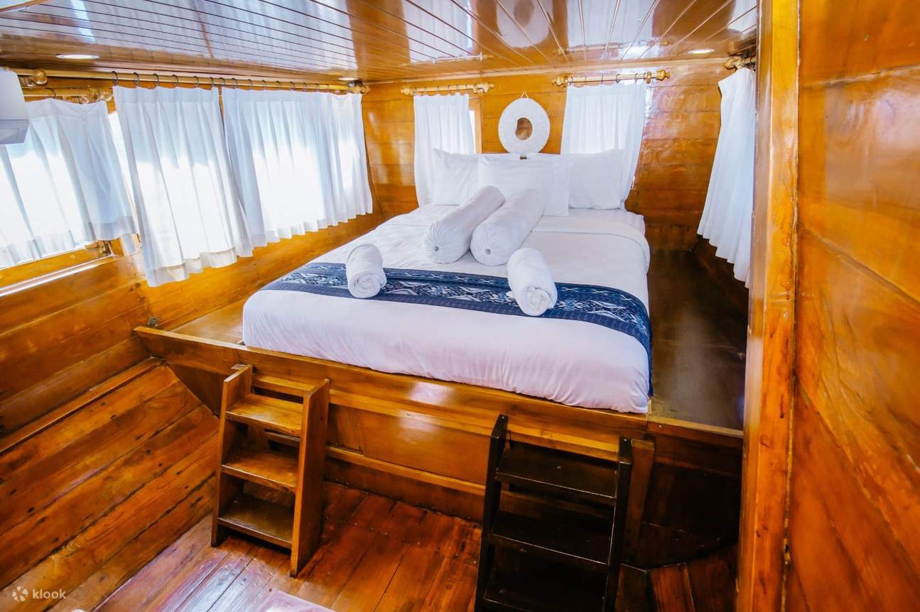 One Day Private Cruise with Semi Phinisi Boat from Labuan Bajo - Klook ...