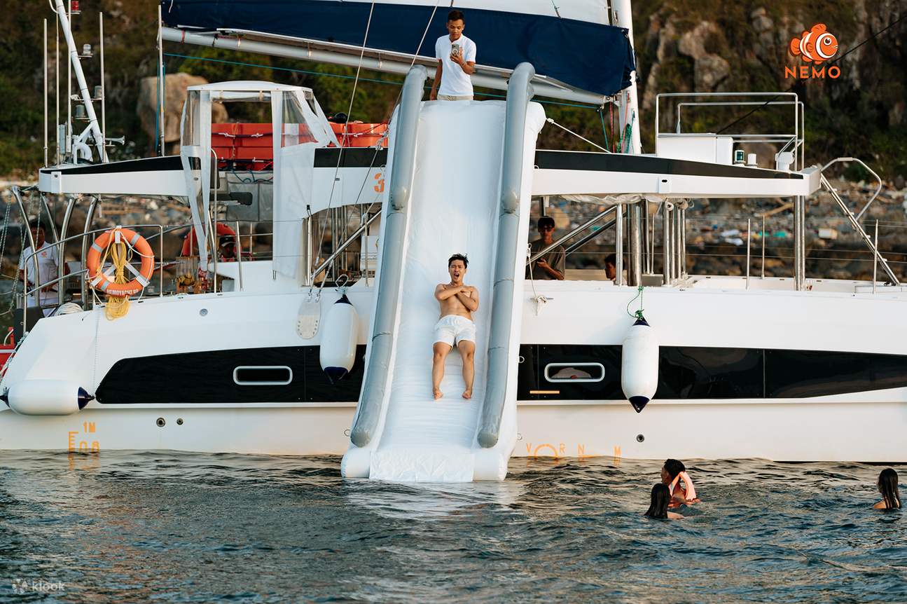 Tur Mewah Pesta Matahari Terbenam di Teluk Nha Trang oleh Kapal Pesiar ...