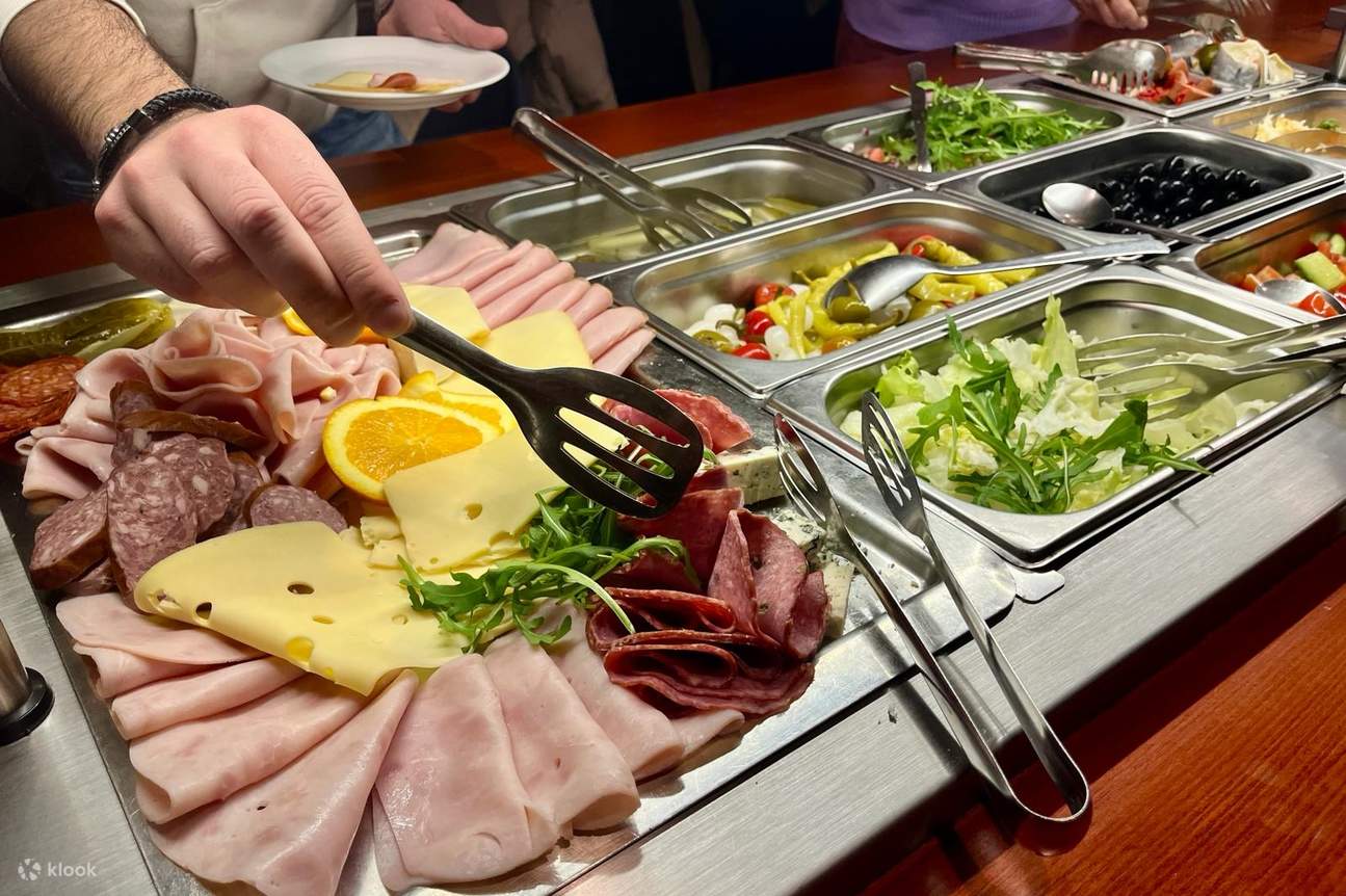 Evening Cruise Tour with Buffet Dinner in Prague - Klook