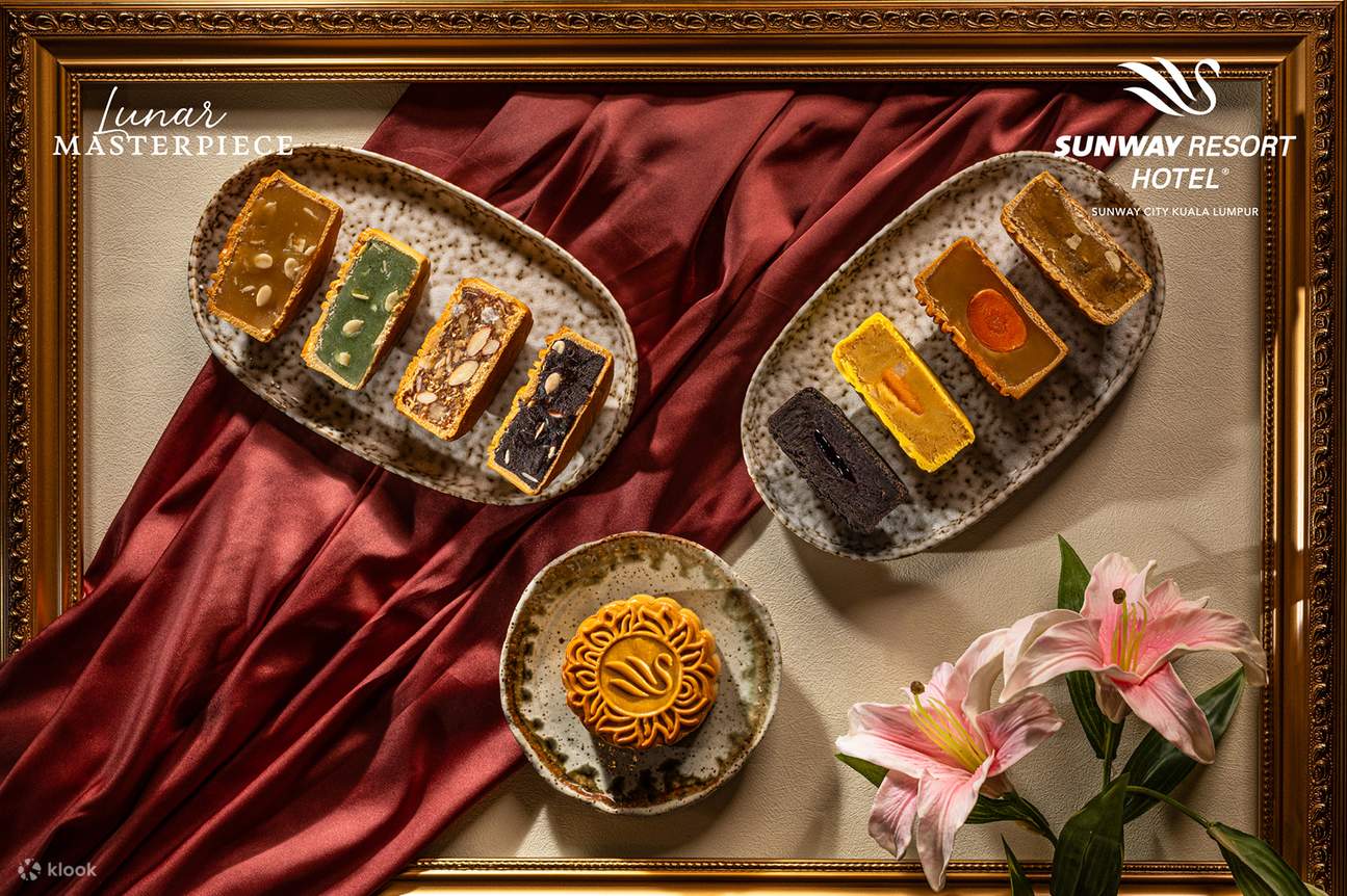 Set Kado Kue Bulan dari Sunway Resort Hotel - Klook Indonesia