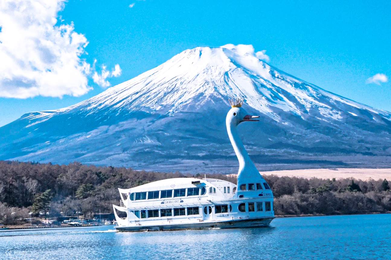 Popular Mt. Fuji amphibious bus day tour｜KABA BUS/Swan Lake Cruise ...