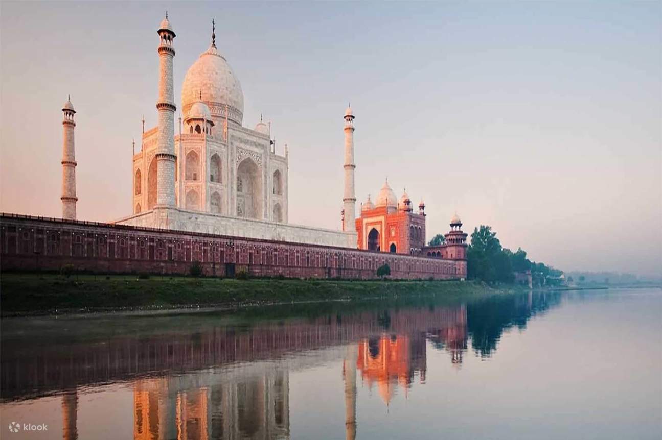 day trip to tajmahal and agra tour from ahmedabad with flight - Klook