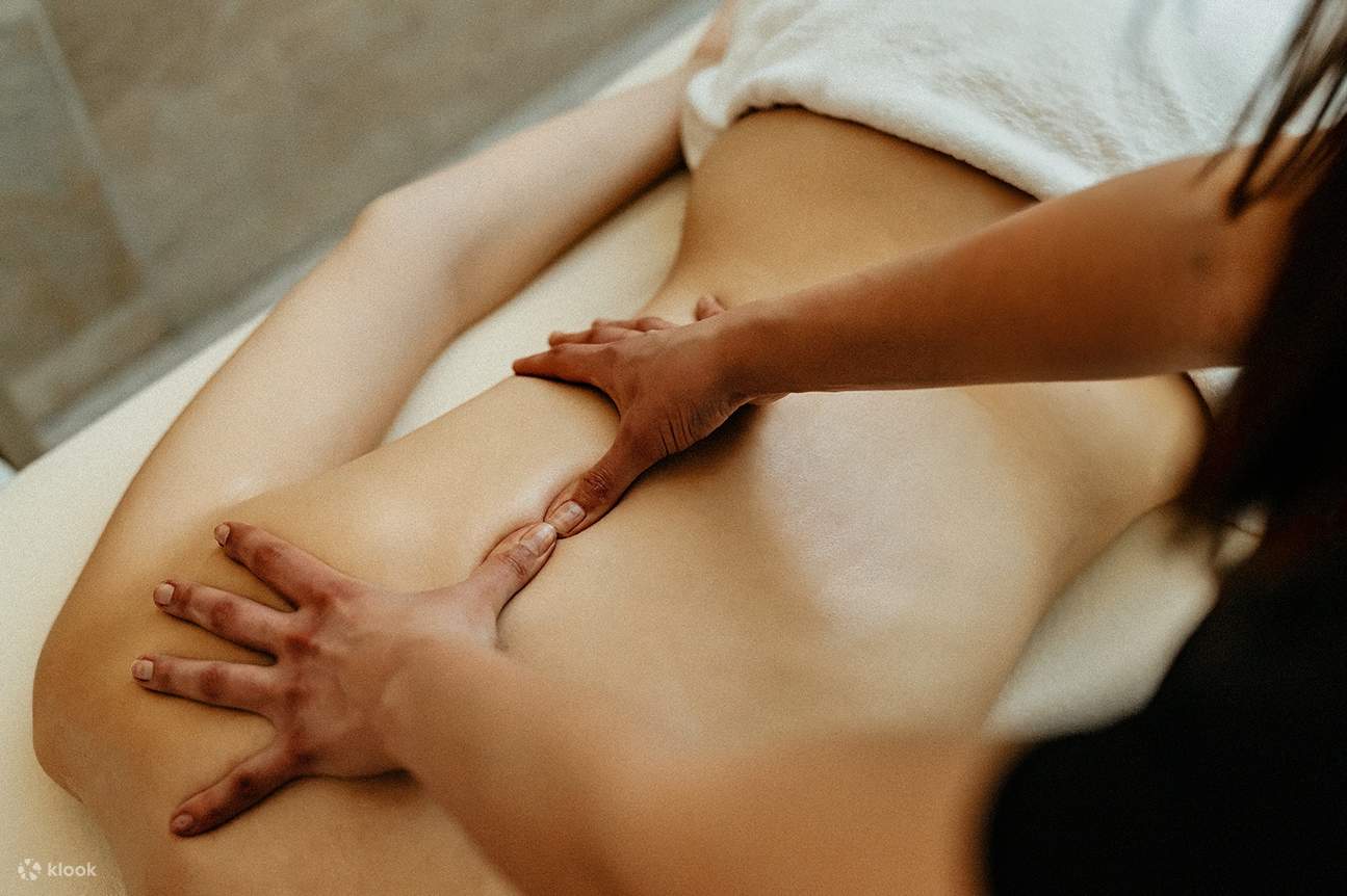 Pengalaman Spa Kesehatan KLINIQ di Central World Bangkok - Klook Indonesia