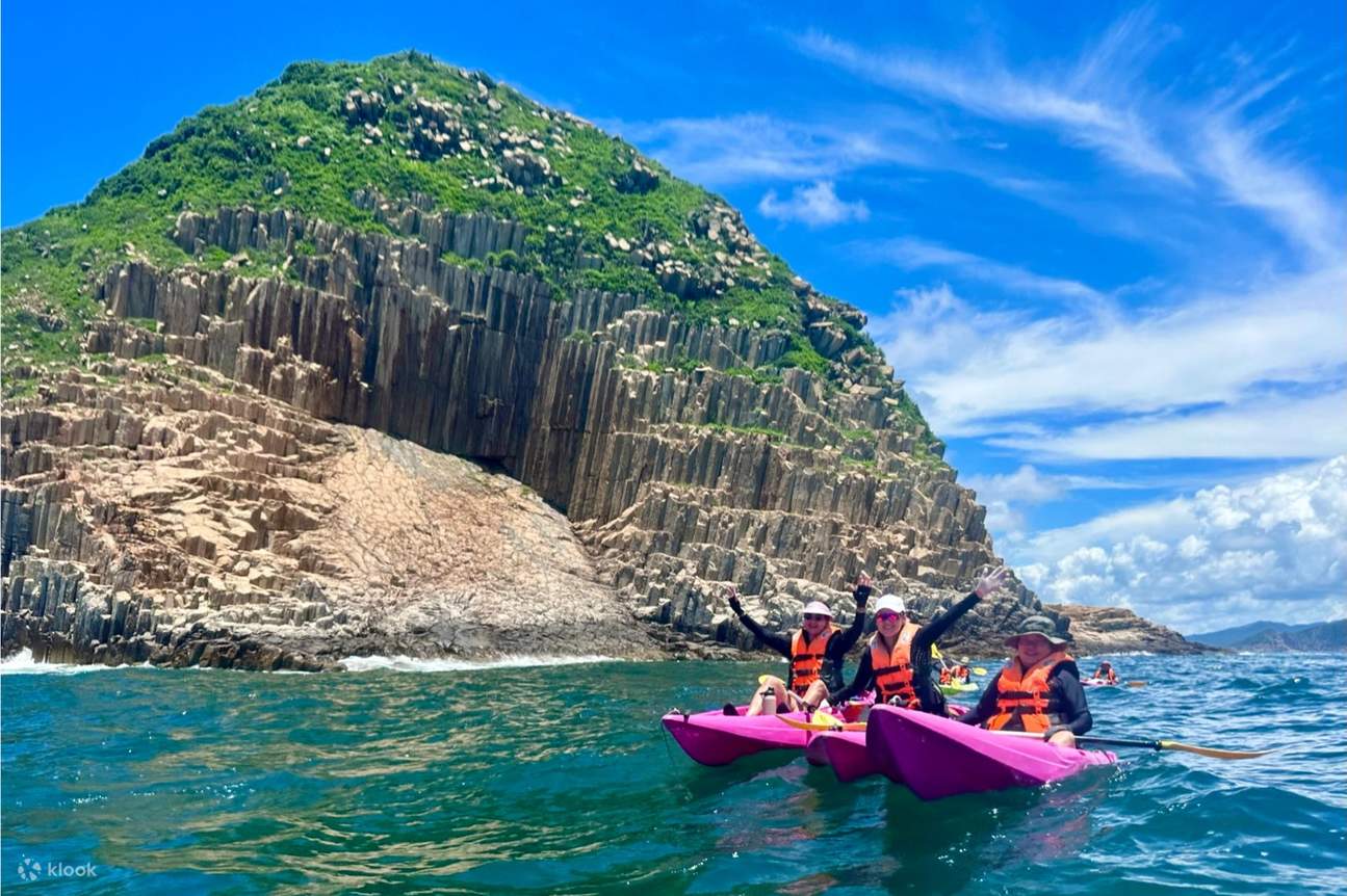 Hong Kong Geopark Ninepin Group Volcano Kayaking Experience - Klook ...