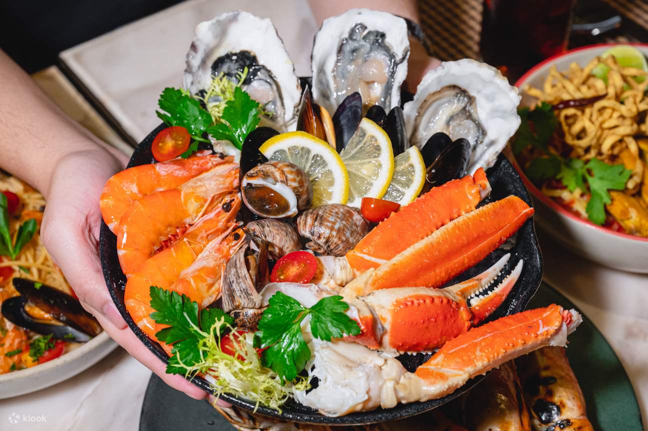 57th Street Marriott Sukhumvit 57 Rooftop Dining - Klook Australia