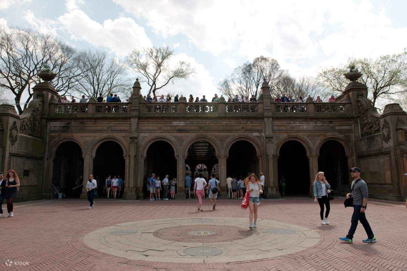 Gossip Girl Sites Tour in New York - Klook Malaysia