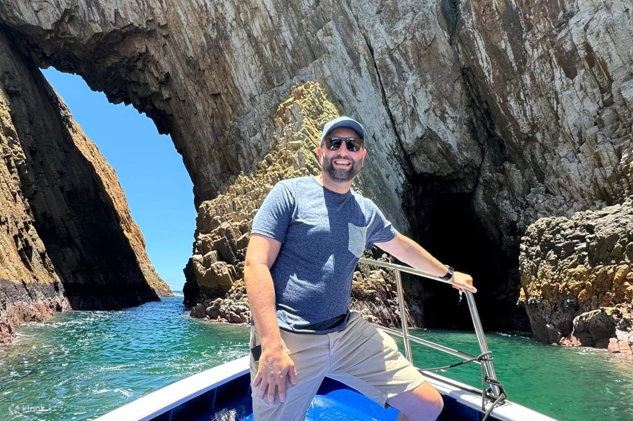 Boat Tour Through SuperVolcano Region in Sai Kung, Hong Kong Geopark ...