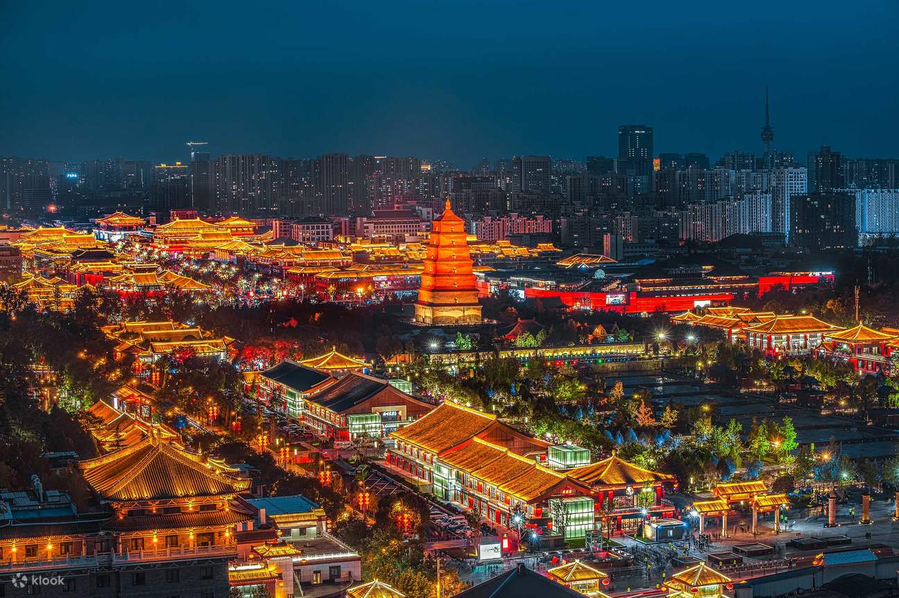 5-Day Xi'an Deep Dive (Small Group of 12 + City Wall Cycling + Hanfu Experience + Terracotta ...