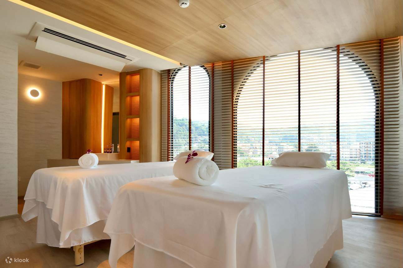 Makkha Health and Spa at Arches Patong (3rd street) in Phuket - Klook Canada