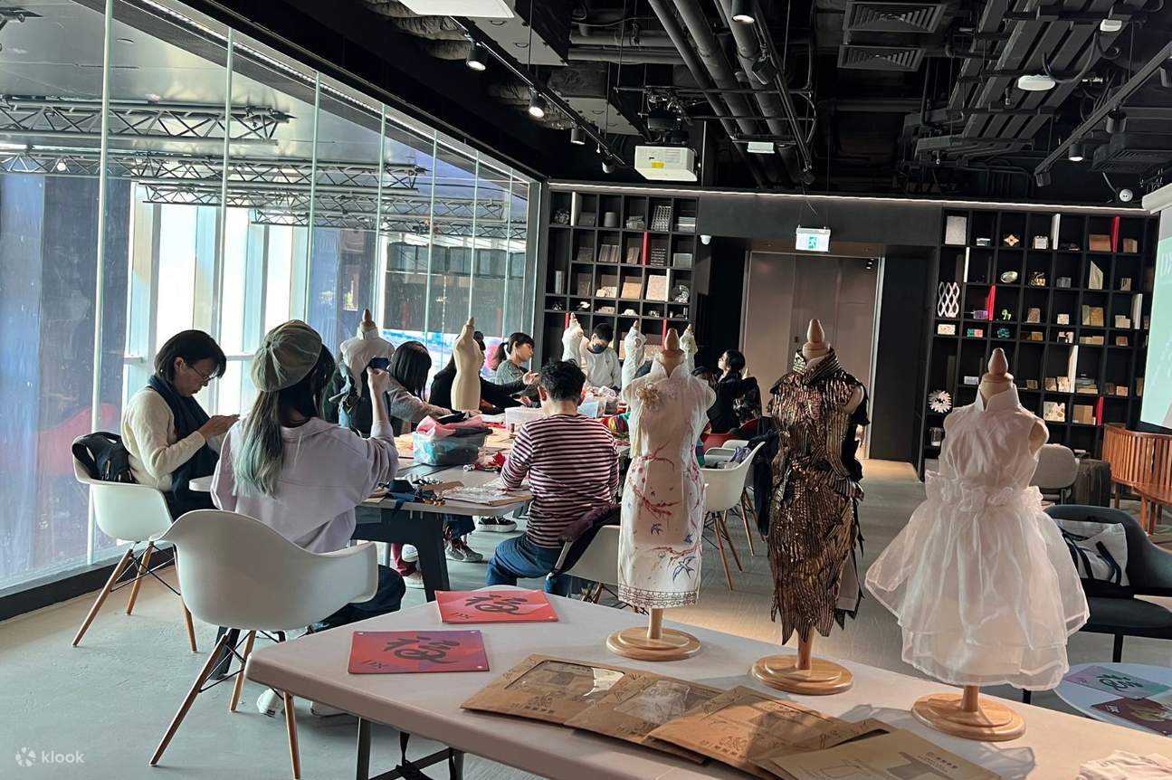 Mini cheongsam design workshop/play with mini cheongsam design/parent ...