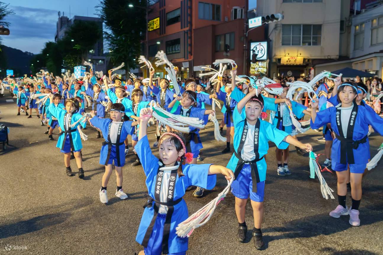 Festival Fukushima Waraji: Sandal Jerami Terbesar di Jepang (Fukuoka ...