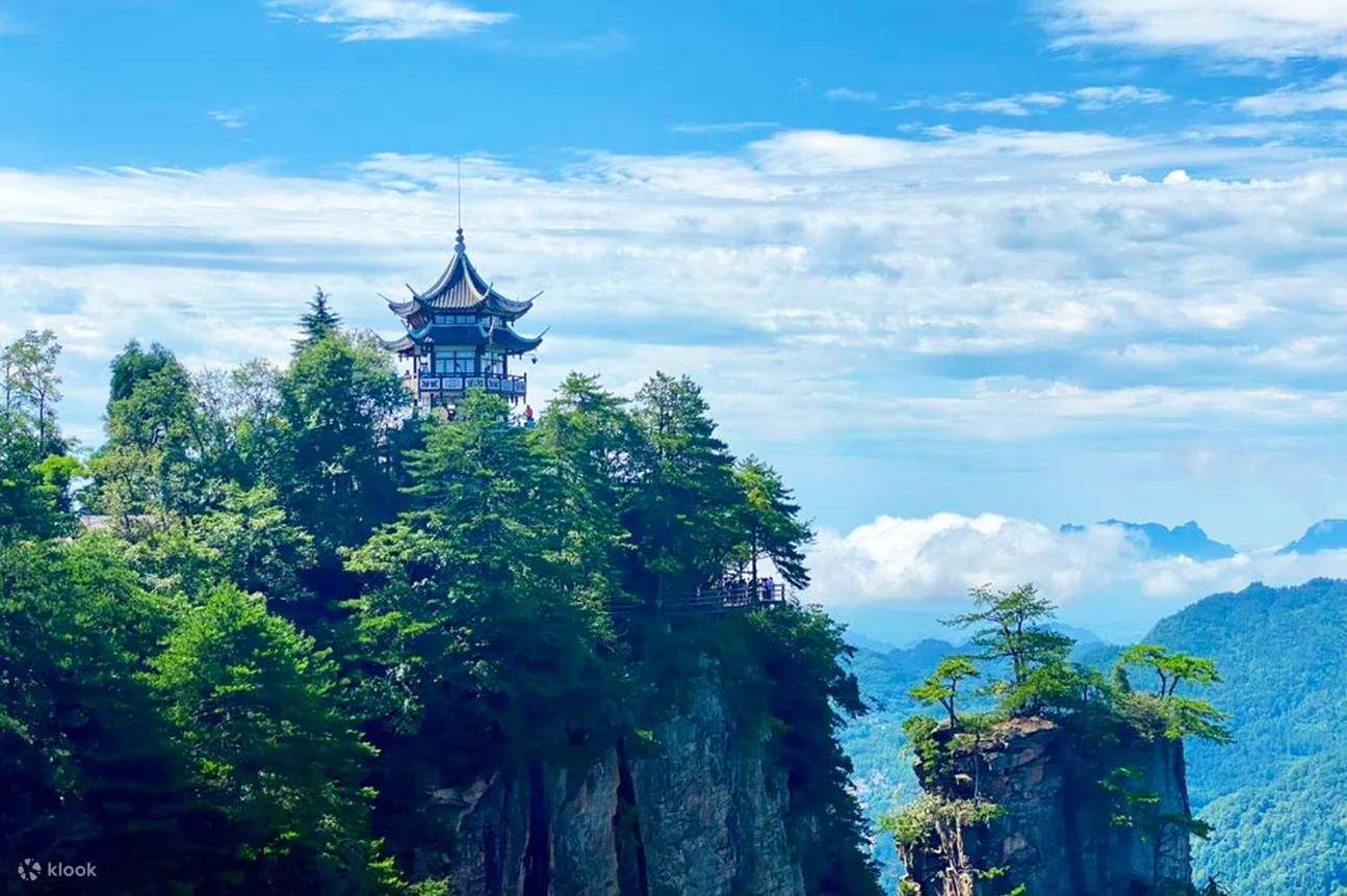 4-Day Zhangjiajie, Furong Ancient Town, and Fenghuang Ancient City Guided Tour (VIP Access to ...