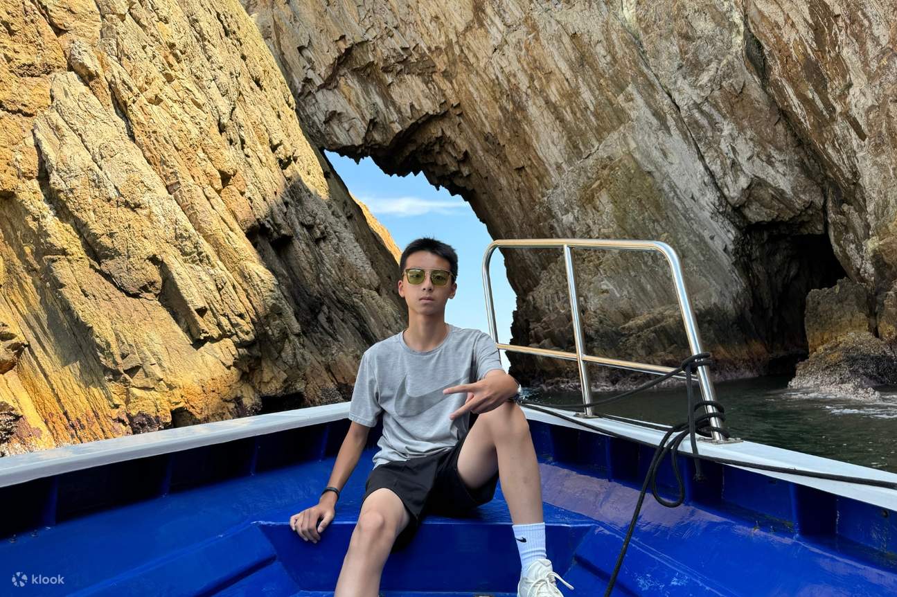 Boat Tour Through SuperVolcano Region in Sai Kung, Hong Kong Geopark ...