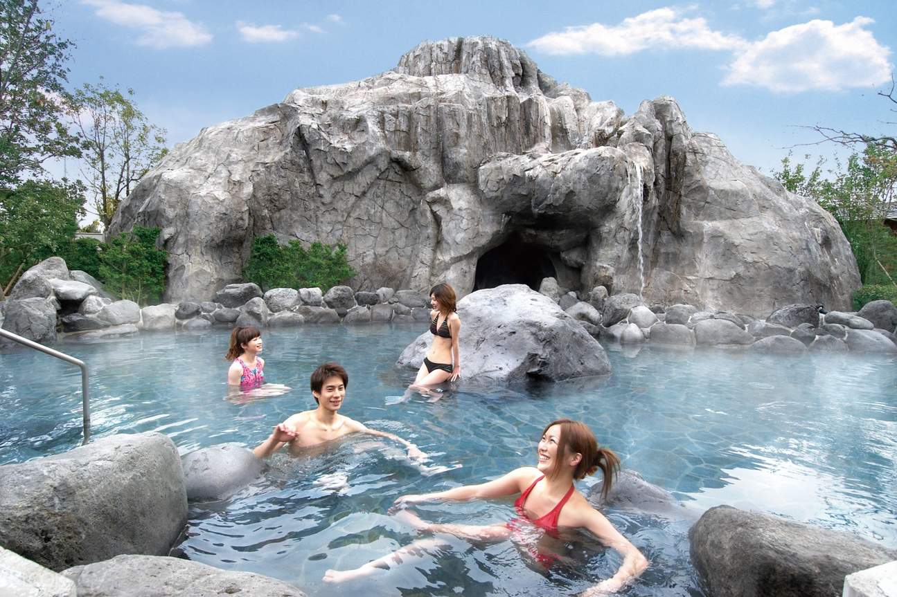 Oedo Onsen Monogatari Urayasu Mangekyo Hot Spring Experience In Tokyo