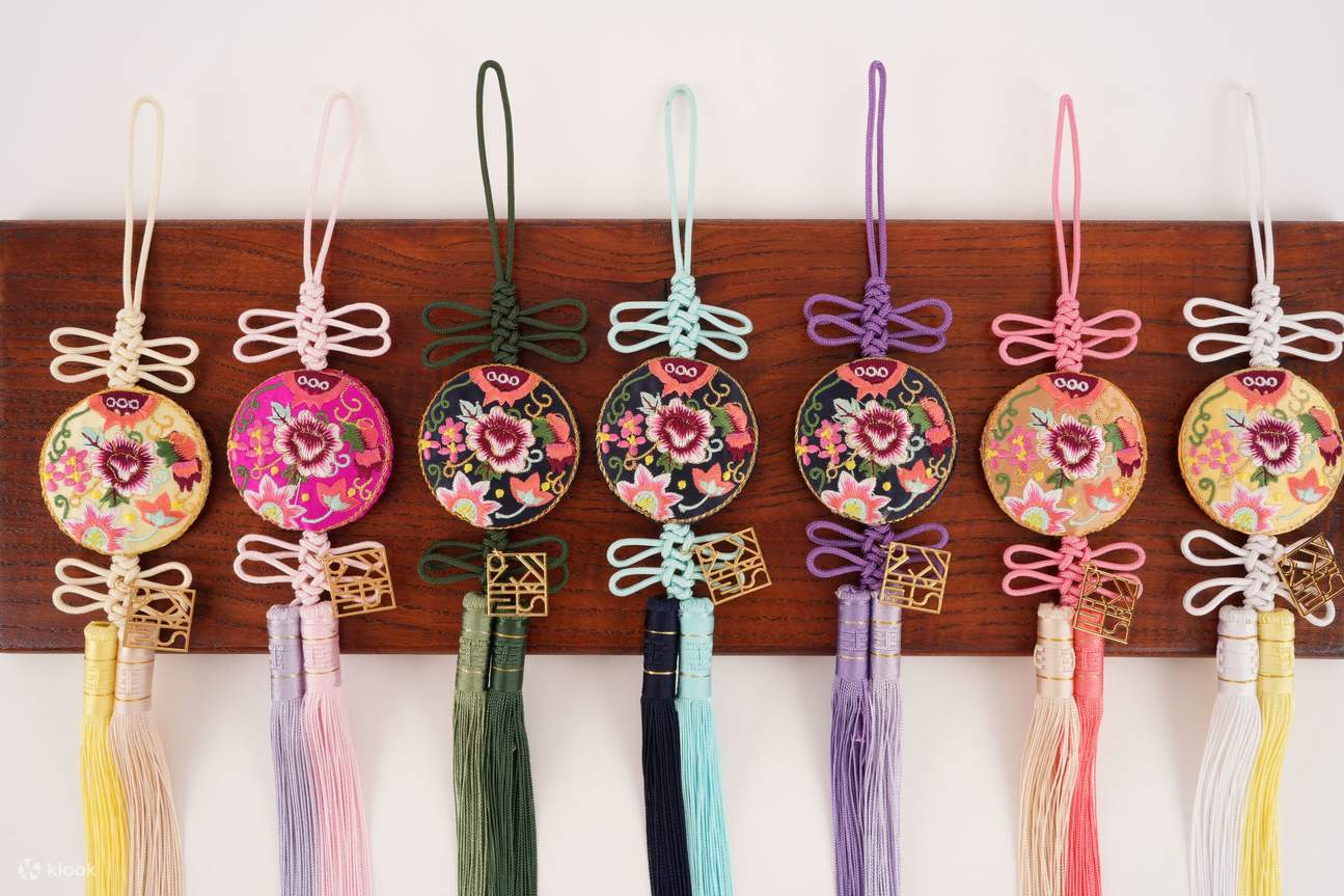 Korean Norigae Knot Keychain Making Workshop in Seoul Forest - Klook ...