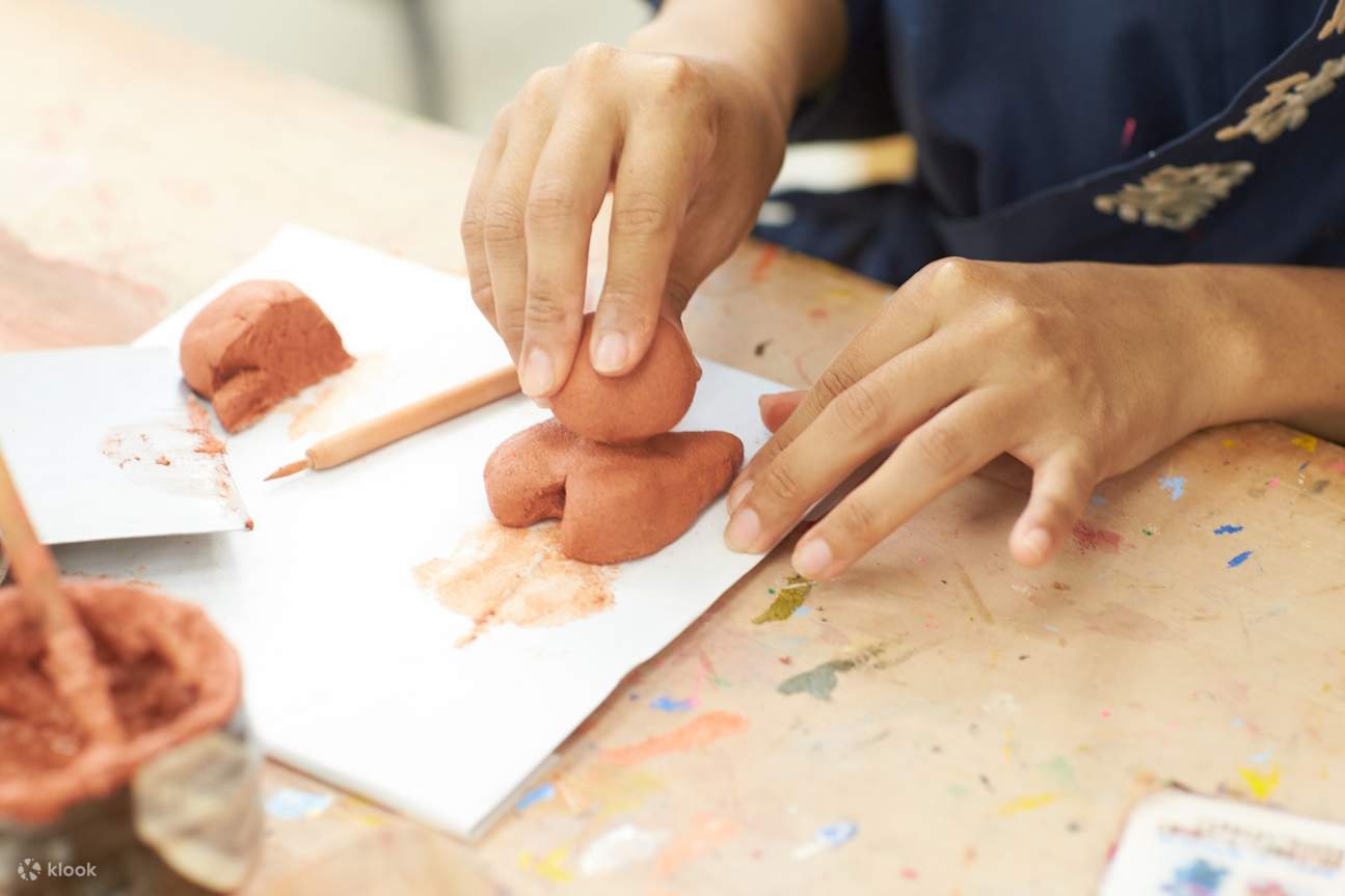 Shisa-lion making experience Online reservation with drink - Klook ...