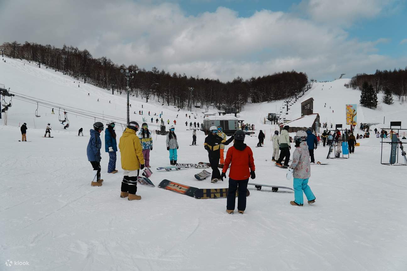 Sapporo Teine Ski Resort Day Tour | Snowboard & Ski, Certified Chinese ...