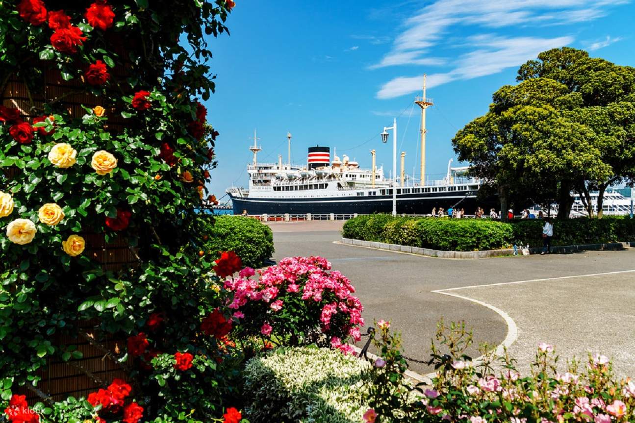 Yokohama Chinatown, Temples & Bayside Red Brick Warehouse Walking To ...