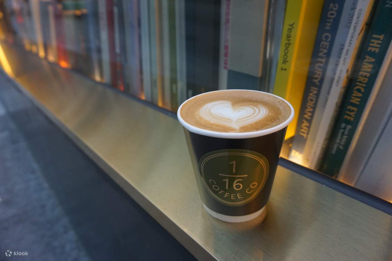 One Sixteenth Coffee Company in Central, Hong Kong (Egg Salad Croissant ...