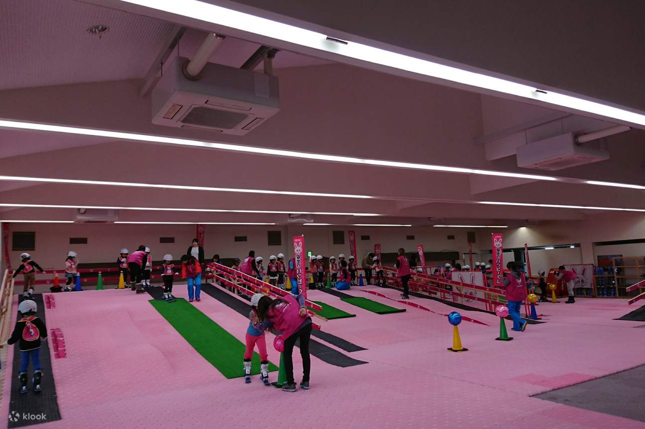 Kids Skiing Class in Appikogen, Hachimantai - Klook