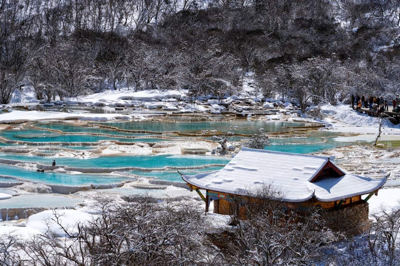 4-Day峨眉山 Hiking Tour in Sichuan (2-8 Person Group + Leshan Giant Buddha ...