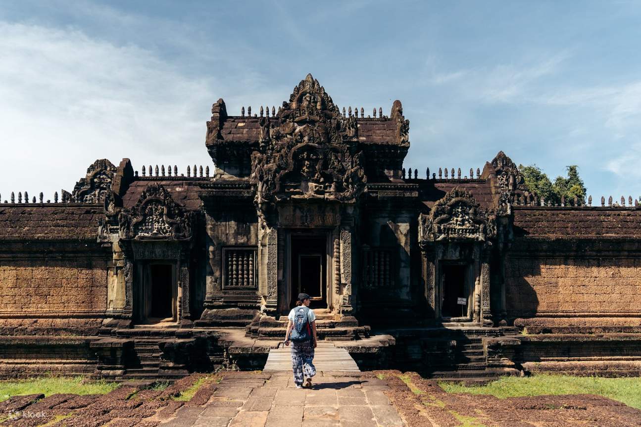 Beng Mealea Temple, Banteay Srei Temple and Banreay Samre Temple ...