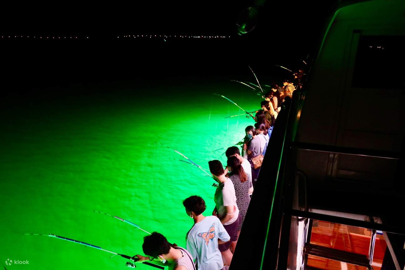 Penghu Night Fishing Small Tube: Hujing Island Sunset Half-Day Tour ...