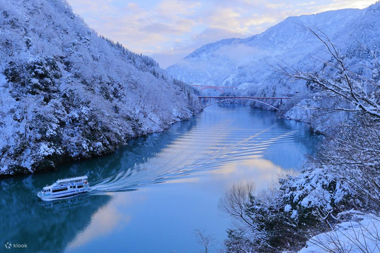 From Kanazawa: Amaharashi Coast, Big Buddha and Shokawa River Cruise ...