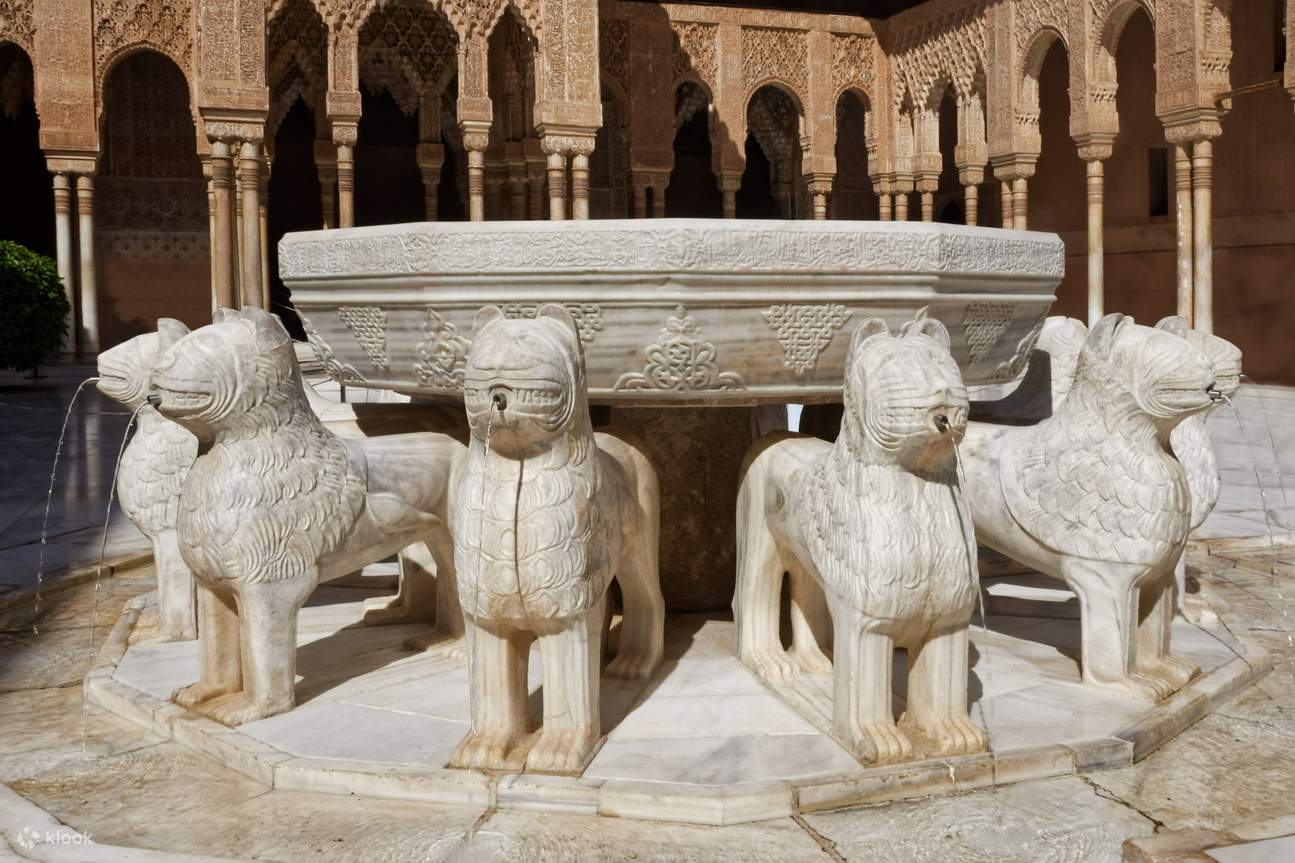 Lawatan Jalan Kaki Persendirian ke Alhambra, Istana Nasrid di Granada ...