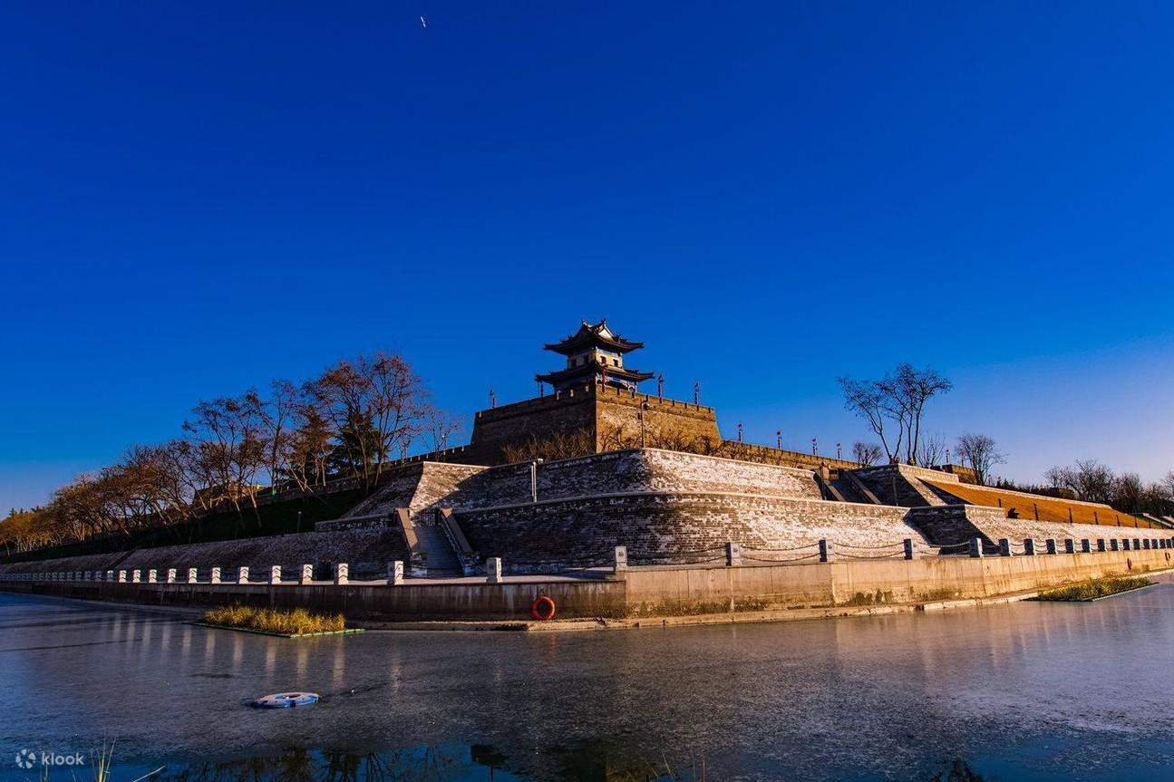 Private Tour of Terracotta Warriors, City Wall, Small Wild Goose Pagoda ...
