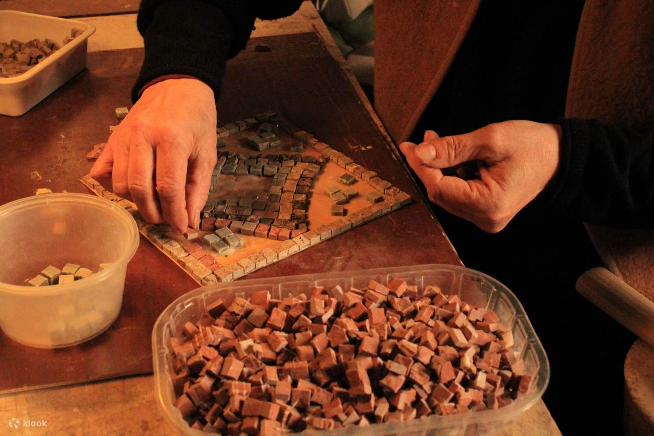 Atelier de fabrication de mosaïques à Rome - Klook États-Unis