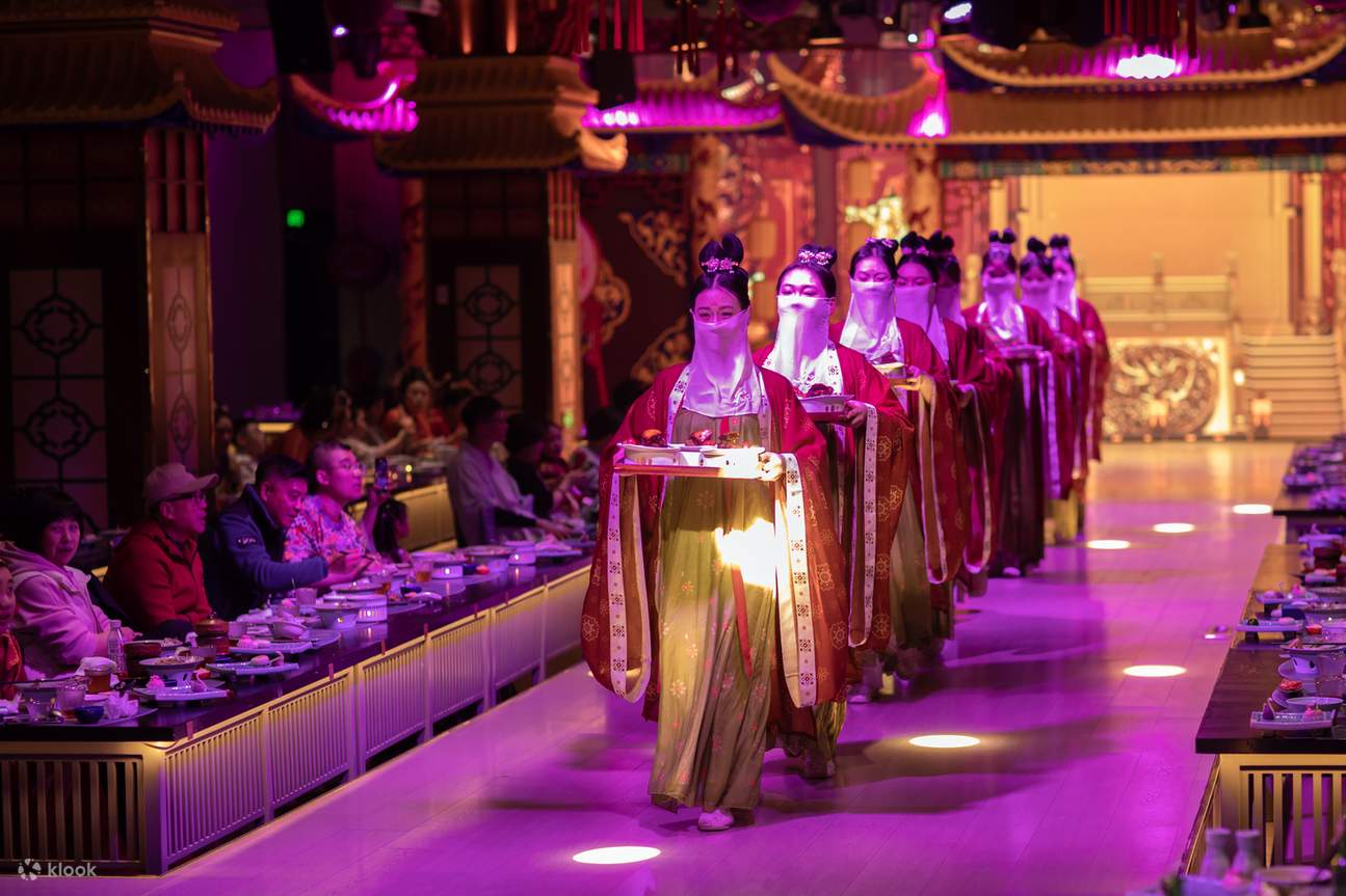 Harbin Red Gate Royal Banquet Experience (Palace Banquet + Exquisite ...