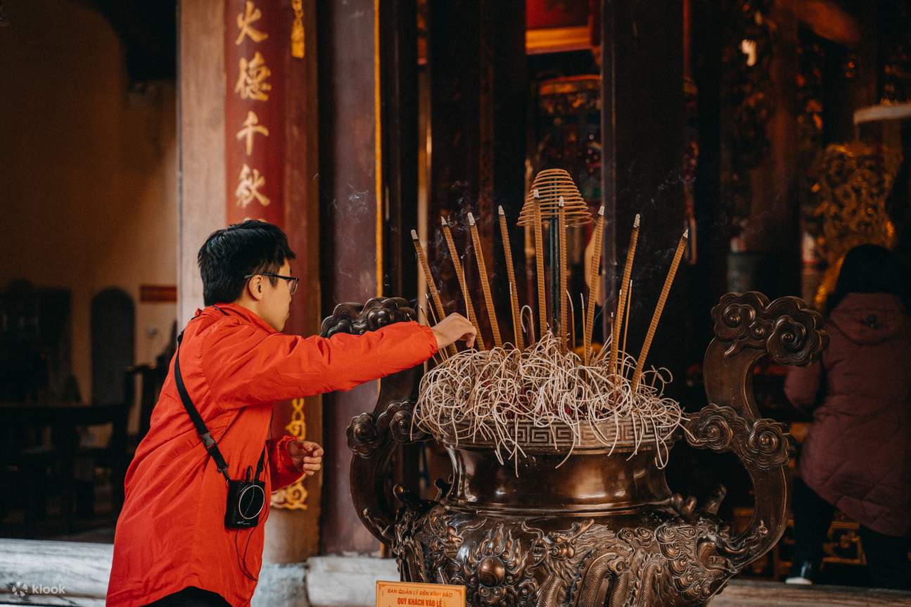 Hanoi Walking Tour: Imprint Of Thang Long-Hanoi Craft Street - Klook ...