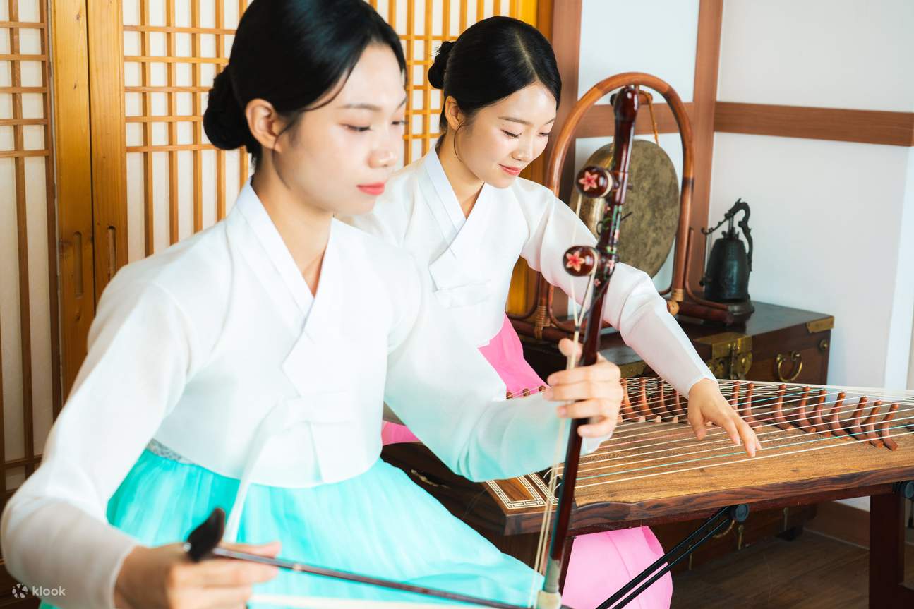 Jinyeon: Korean Traditional Music Performance with Modern vibes - Klook ...
