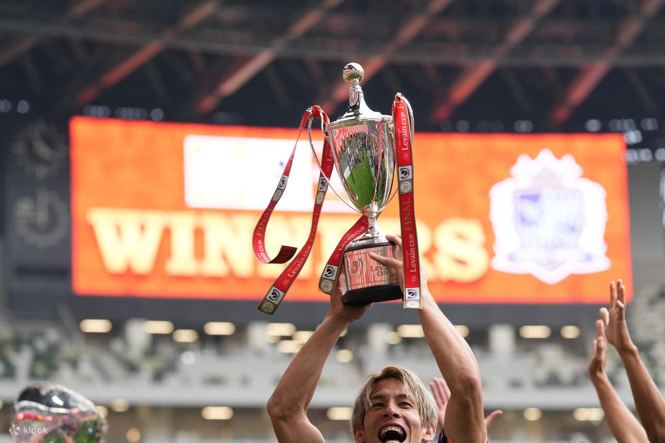 PIALA LEVAIN YBC LIGA J - Klook Indonesia