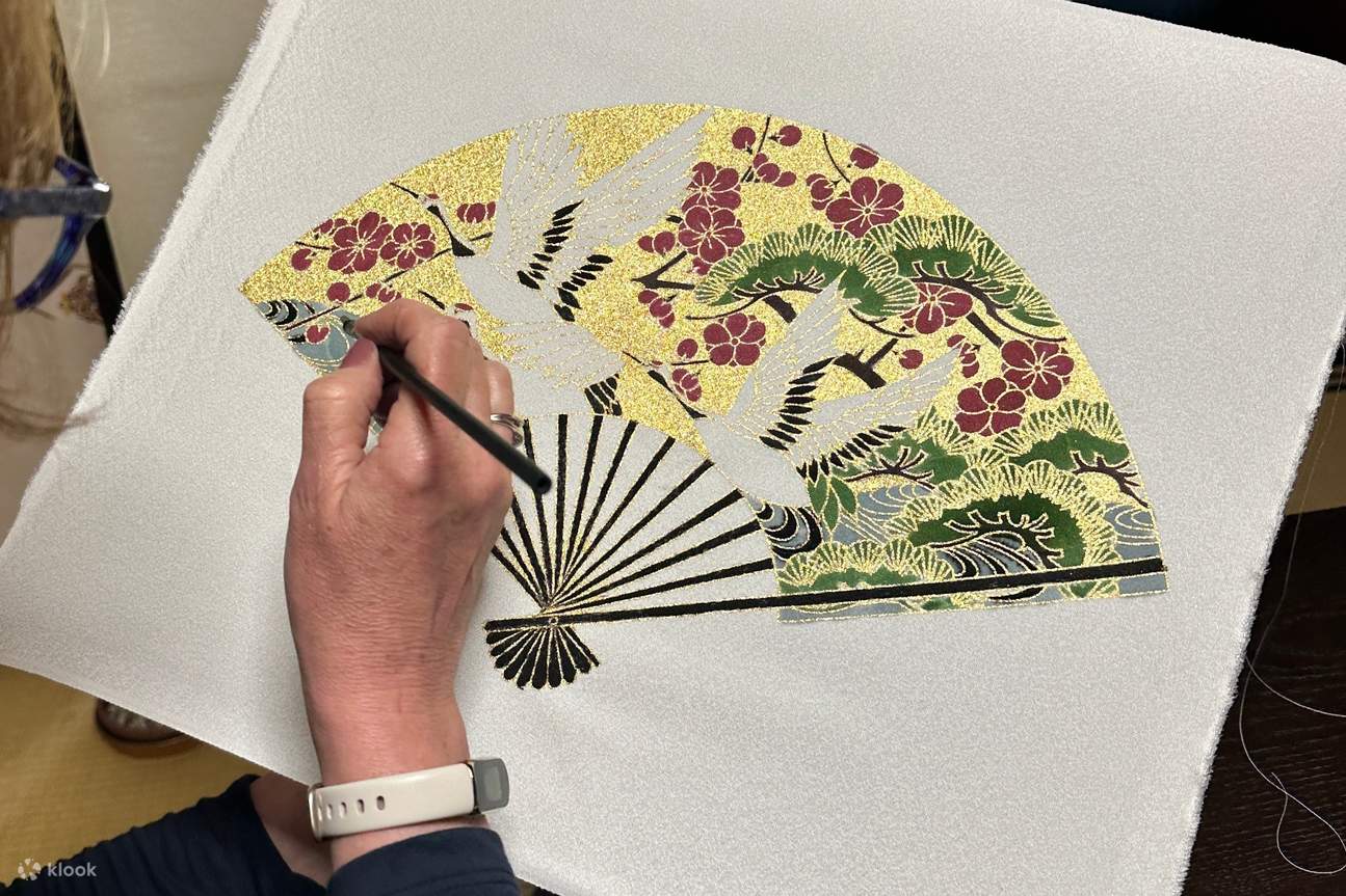 Traditional Yuzen Dyeing Experience in Kyoto - Klook États-Unis