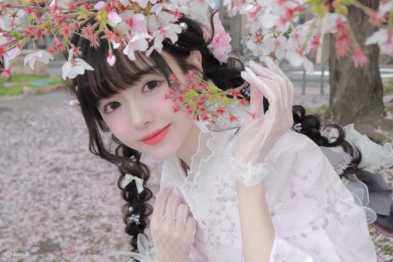 Tokyo Kimono, Furisode, and Yukata Rental Experience｜Exquisite Hair ...