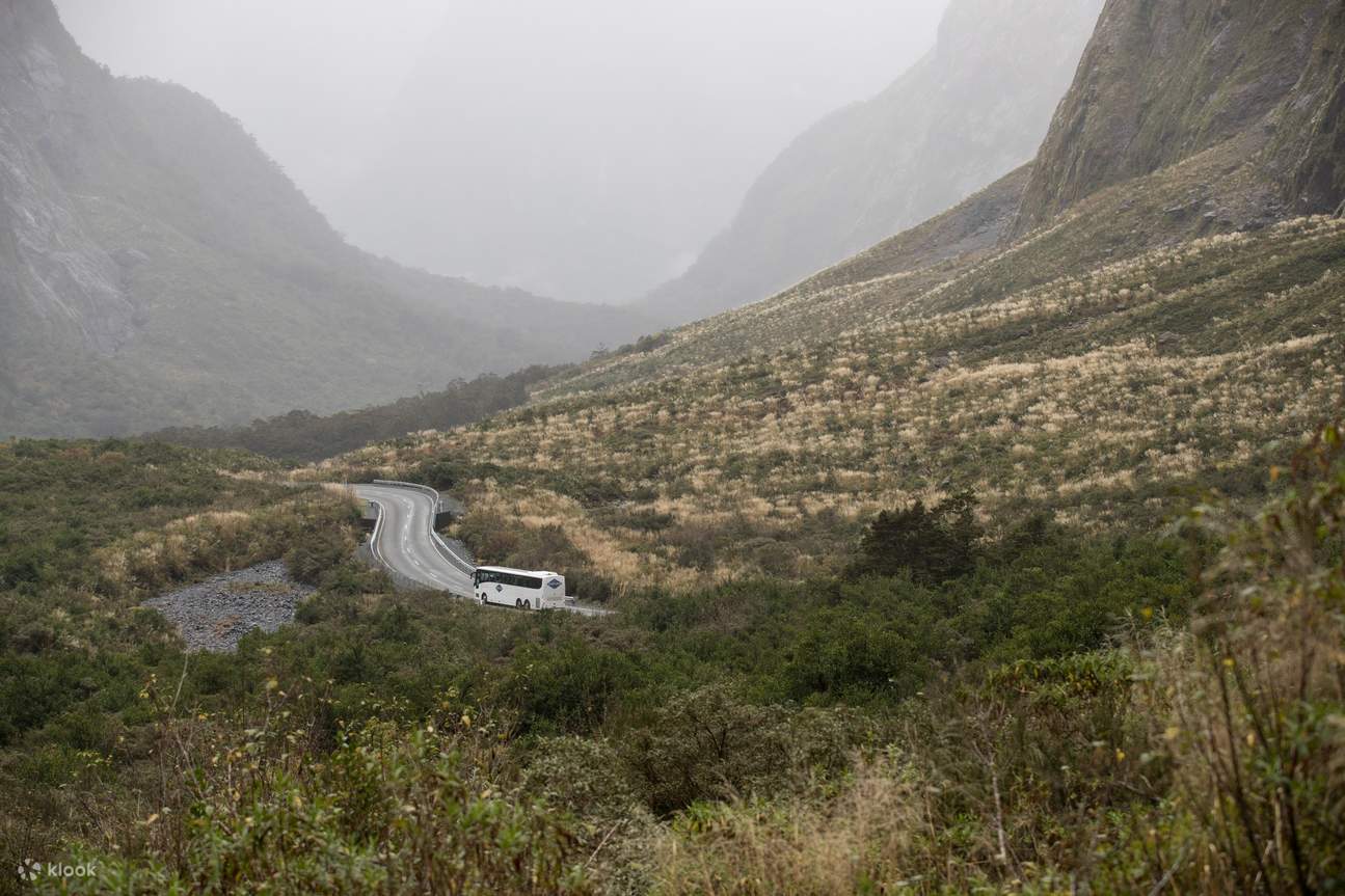 Day Tour with Coach Transfers between Queenstown and Mount Cook - Klook