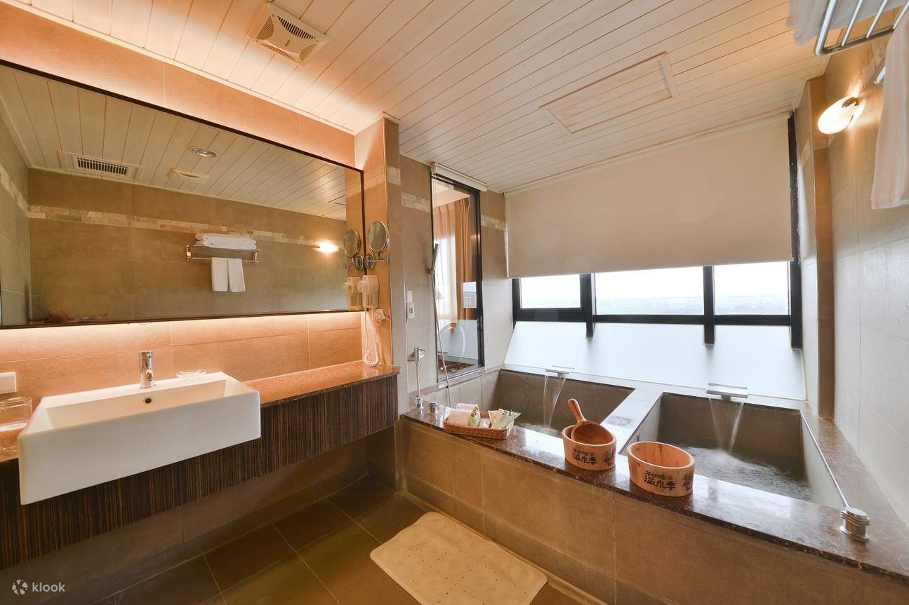 Yilan: Xueshan Hot Spring Resort - Buono per il bagno termale in camera ...