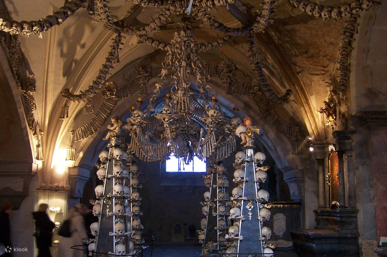 Kutna Hora with Bone Church Tour from Prague - Klook Estados Unidos