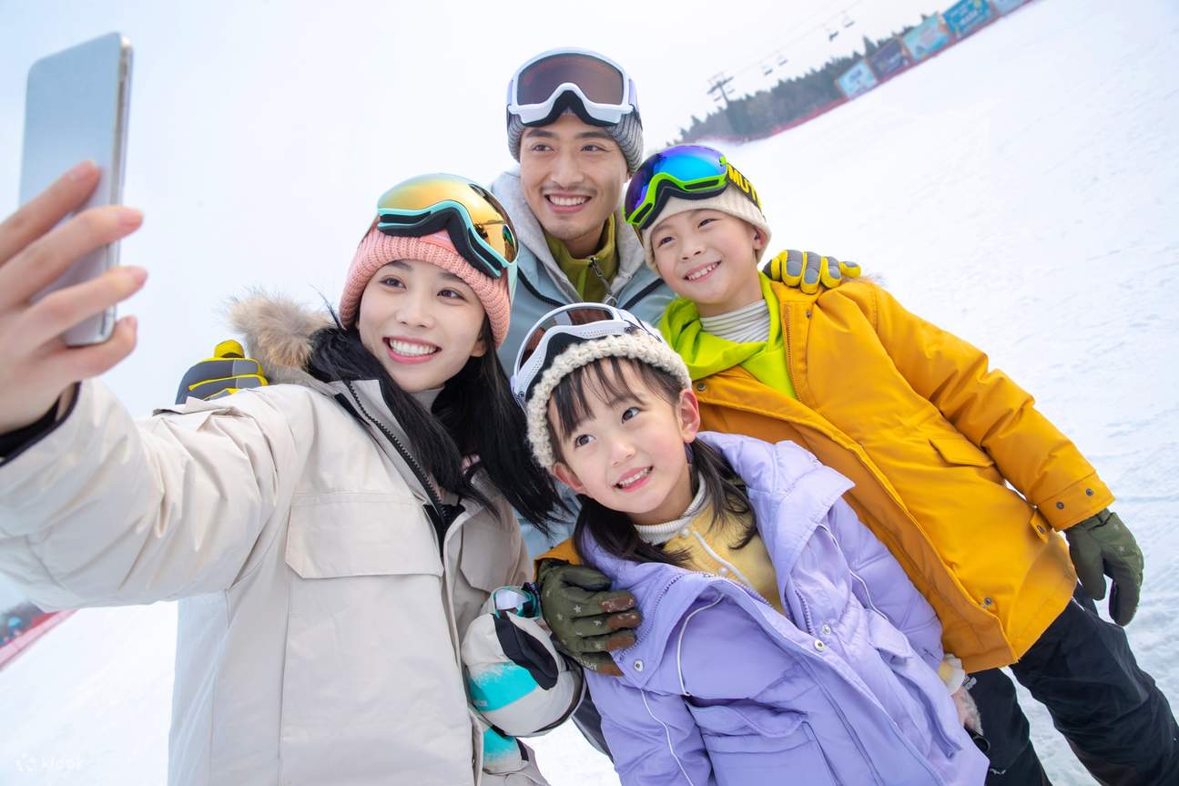 Vivaldi Ski One Day Tour - Klook Malaysia