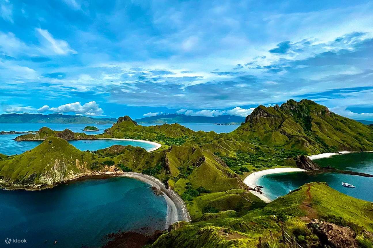Lawatan Bot Laju Sehari Penuh dari Labuan Bajo dengan Bot D'Tour ...