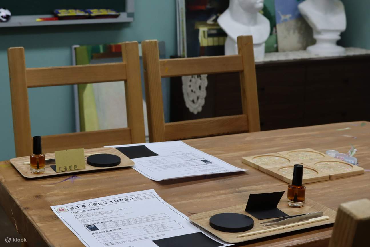 Seoul Traditional Korean Craft Class - Najeonchilgi Mother-of-Pearl ...