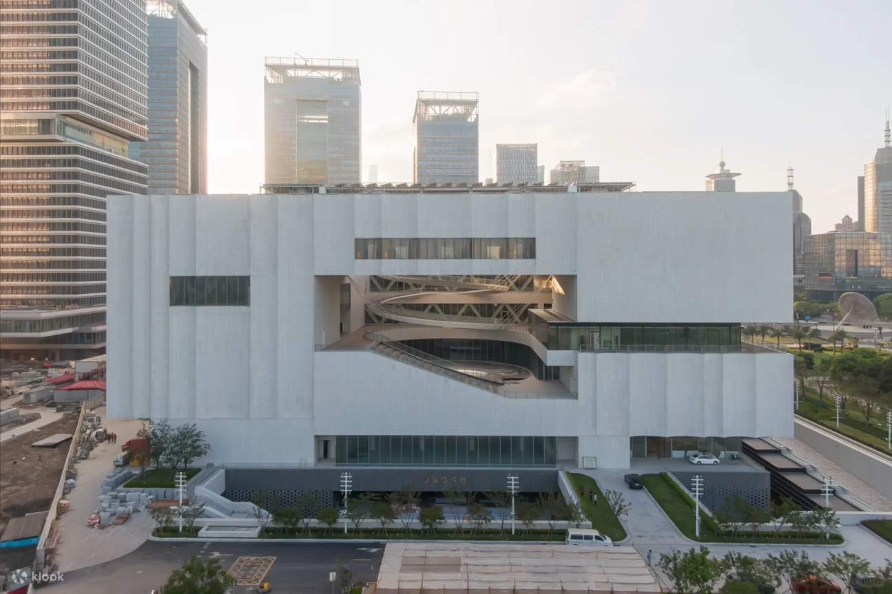 One-Day Tour of Fudan University & Shanghai Museum (Stroll through ...