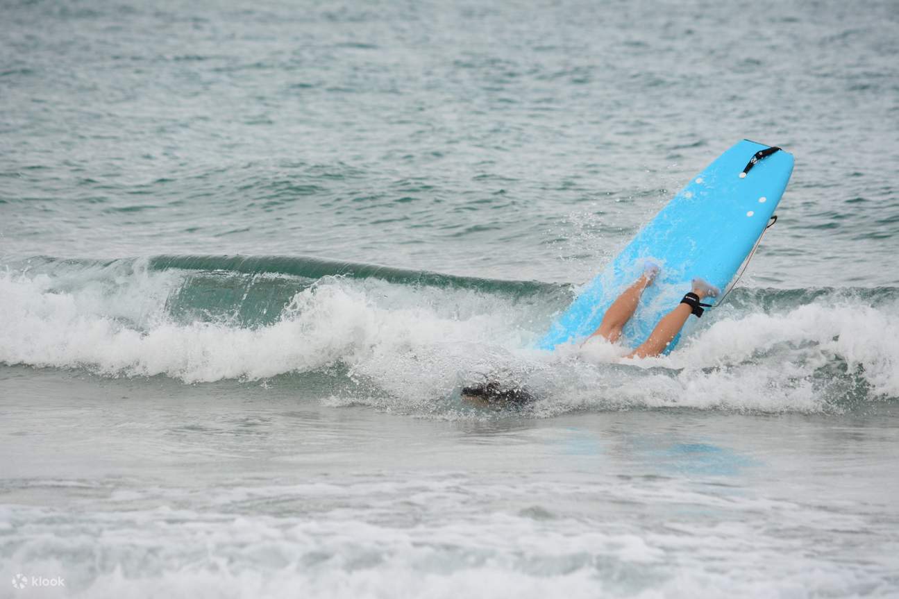 Kenting Surfing Experience in Pingtung - Klook
