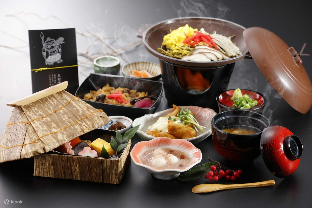 Gunung Aso & Ngarai Takachiho dari Kumamoto (Kembali dengan Kereta Aso Boy) - Klook Indonesia