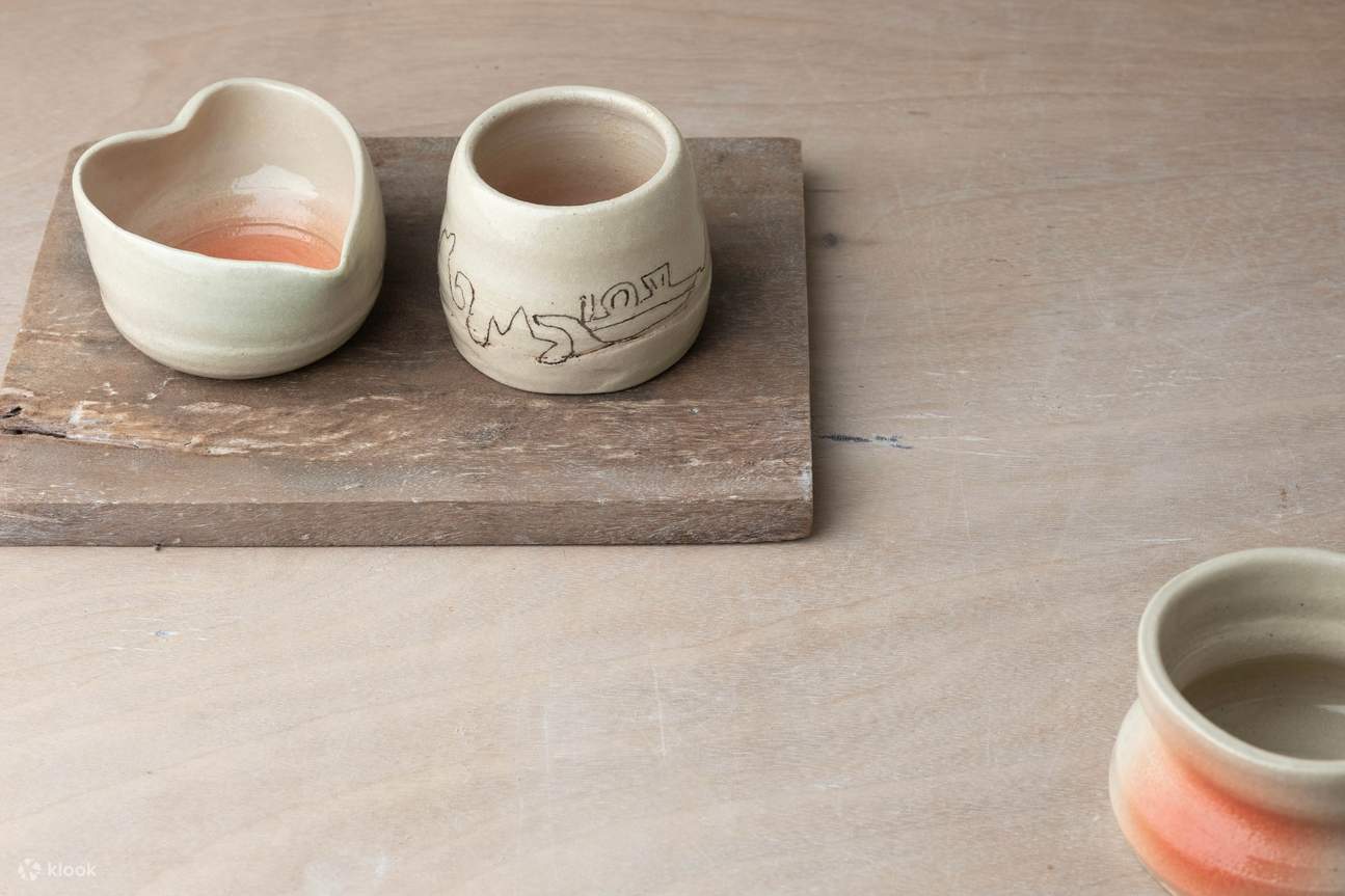 Xưởng gốm tại La Union của Putik Friends Pottery Studio & Cafe - Klook ...