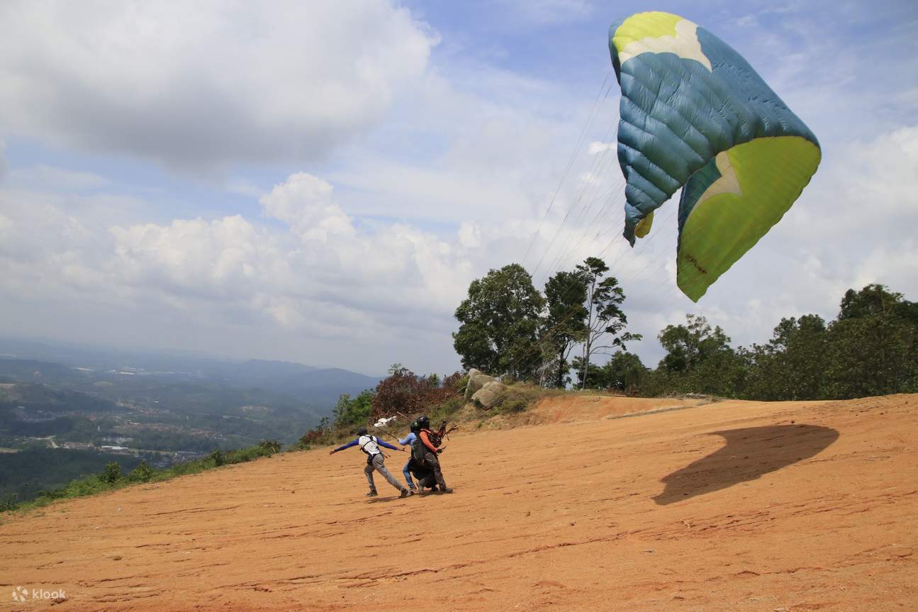 Professional Tandem Paragliding in Kedah - Klook