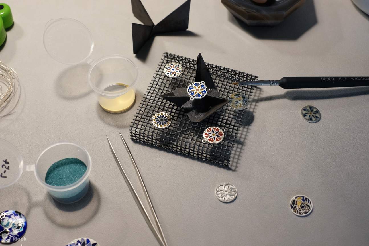 OBELLERY - Champlevé Enamel Workshop | Central - Klook Australia